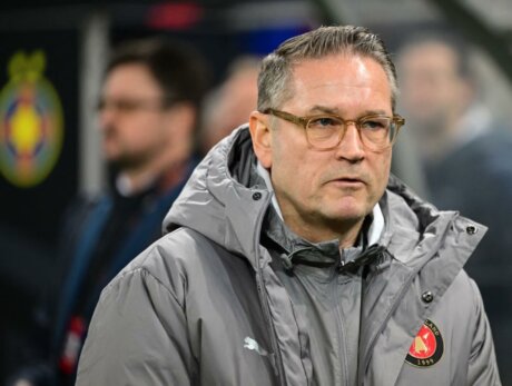 Fodbold i TV i dag → Se Dagens Fodboldkampe i TV & Stream